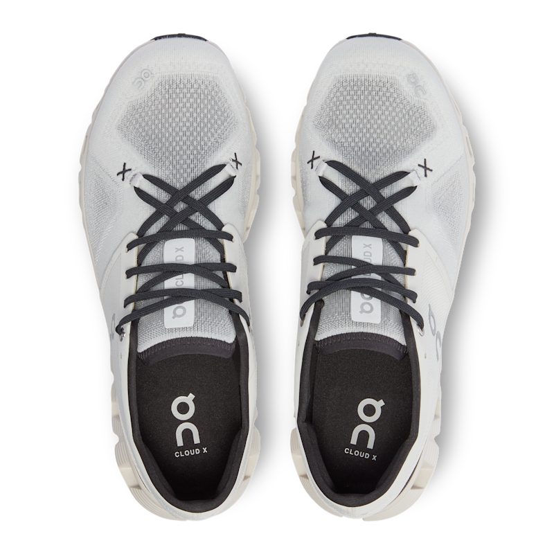 On Cloud X 3 Ivory Black – OMG ATTIRE